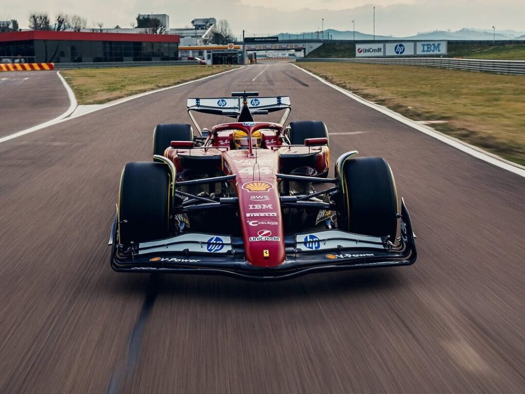 F1 - All 2025 F1 car liveries and on track photos